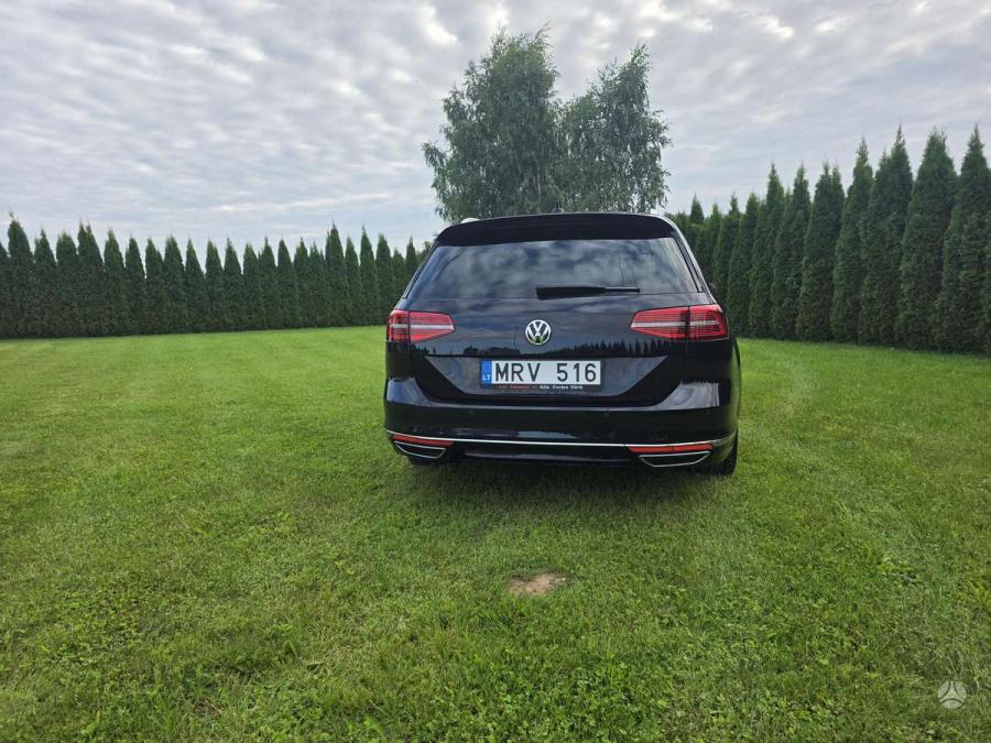 Melns Volkswagen Passat 2018 Viļņa, ar dzinēja tilpumu 1.97 L un nobraukumu 271 tūkst. km par 12000 €, foto 7 vietnē AUTOMOTO.COM.LV