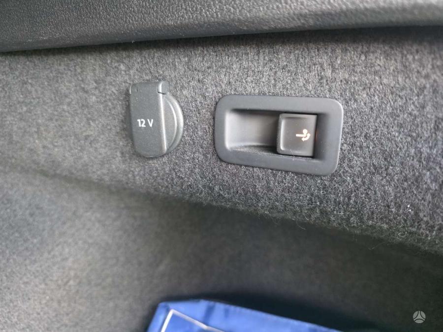 Melns Volkswagen Passat 2018 Viļņa, ar dzinēja tilpumu 1.97 L un nobraukumu 271 tūkst. km par 12000 €, foto 18 vietnē AUTOMOTO.COM.LV