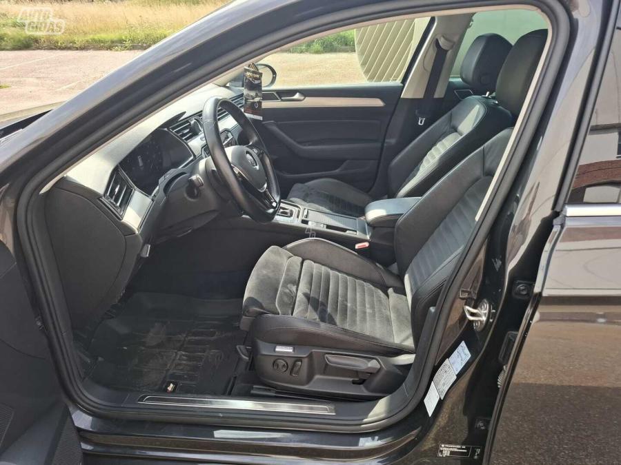 Melns Volkswagen Passat 2018 Panevēža, ar dzinēja tilpumu 2.00 L un nobraukumu 214 tūkst. km par 12500 €, foto 10 vietnē AUTOMOTO.COM.LV