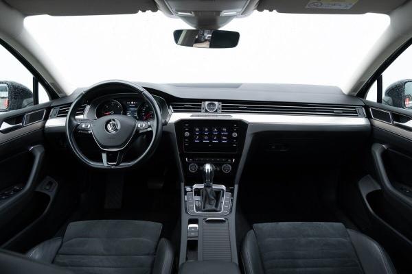 Melns Volkswagen Passat 2018 Rīga, ar dzinēja tilpumu 2.00 L un nobraukumu 180 tūkst. km par 13800 €, foto 10 vietnē AUTOMOTO.COM.LV