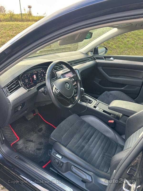 Black Volkswagen Passat 2019 in Tallinn, with an engine capacity of 2.00 L and mileage of 176 thousand km for 17000 €, photo 11 on AUTOMOTO.COM.LV
