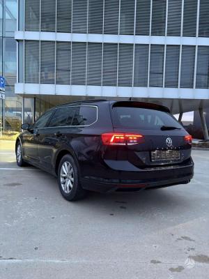 Black Volkswagen Passat 2019 in Vilnius, with an engine capacity of 1.97 L and mileage of 192 thousand km for 15700 €, photo 6 on AUTOMOTO.COM.LV
