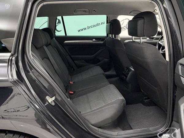 Black Volkswagen Passat 2019 in Vilnius, with an engine capacity of 1.97 L and mileage of 239 thousand km for 11900 €, photo 10 on AUTOMOTO.COM.LV