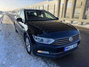 Black Volkswagen Passat 2019 in Marijampole, with an engine capacity of 2.00 L and mileage of 240 thousand km for 9750 €, photo 2 on AUTOMOTO.COM.LV