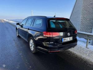 Black Volkswagen Passat 2019 in Marijampole, with an engine capacity of 2.00 L and mileage of 240 thousand km for 9750 €, photo 5 on AUTOMOTO.COM.LV