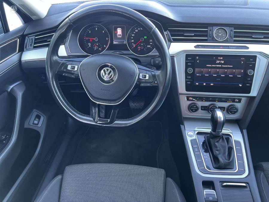 Black Volkswagen Passat 2019 in Siauliai, with an engine capacity of 1.97 L and mileage of 198 thousand km for 10400 €, photo 11 on AUTOMOTO.COM.LV