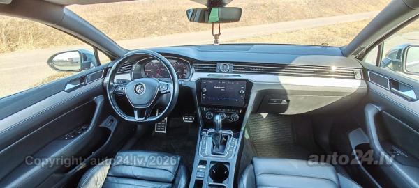 Melns Volkswagen Passat 2019 Tallina, ar dzinēja tilpumu 2.00 L un nobraukumu 295 tūkst. km par 17499 €, foto 5 vietnē AUTOMOTO.COM.LV