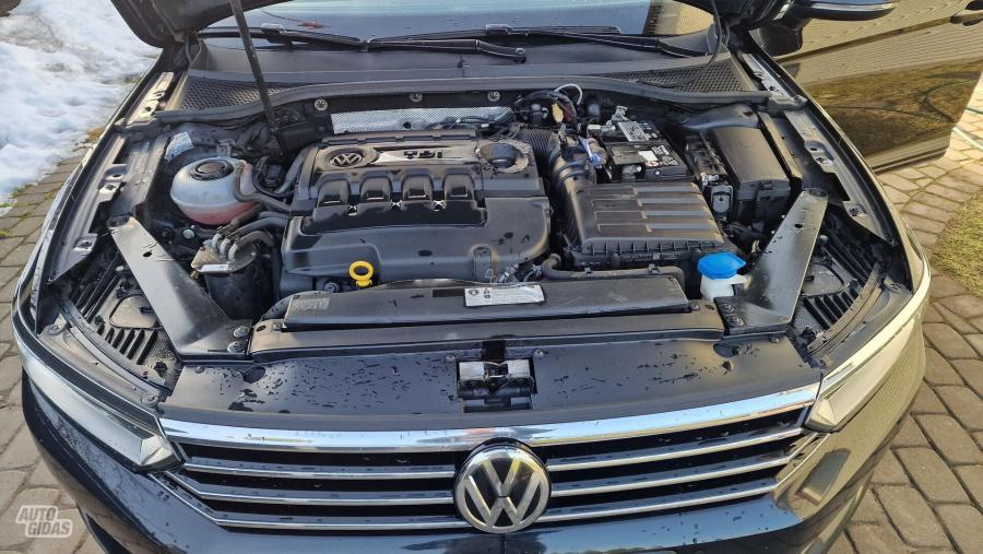 Black Volkswagen Passat 2019 in Kaunas, with an engine capacity of 2.00 L and mileage of 148 thousand km for 15600 €, photo 6 on AUTOMOTO.COM.LV