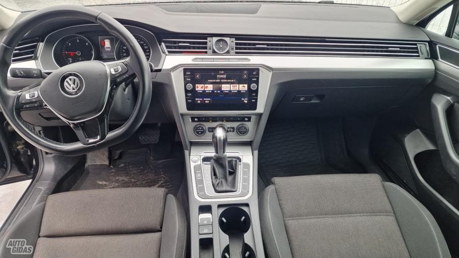 Black Volkswagen Passat 2019 in Kaunas, with an engine capacity of 2.00 L and mileage of 148 thousand km for 15600 €, photo 9 on AUTOMOTO.COM.LV