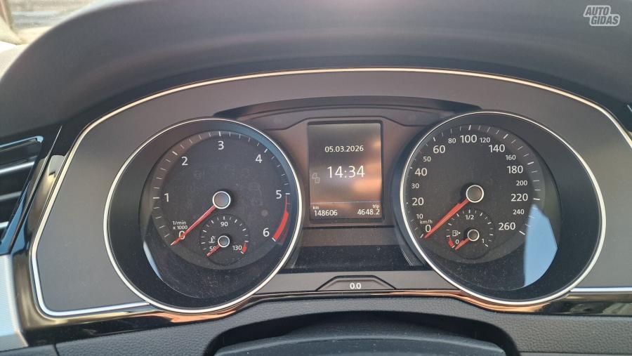 Black Volkswagen Passat 2019 in Kaunas, with an engine capacity of 2.00 L and mileage of 148 thousand km for 15600 €, photo 12 on AUTOMOTO.COM.LV