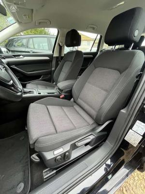 Black Volkswagen Passat 2019 in Kaunas, with an engine capacity of 1.97 L and mileage of 193 thousand km for 12000 €, photo 16 on AUTOMOTO.COM.LV