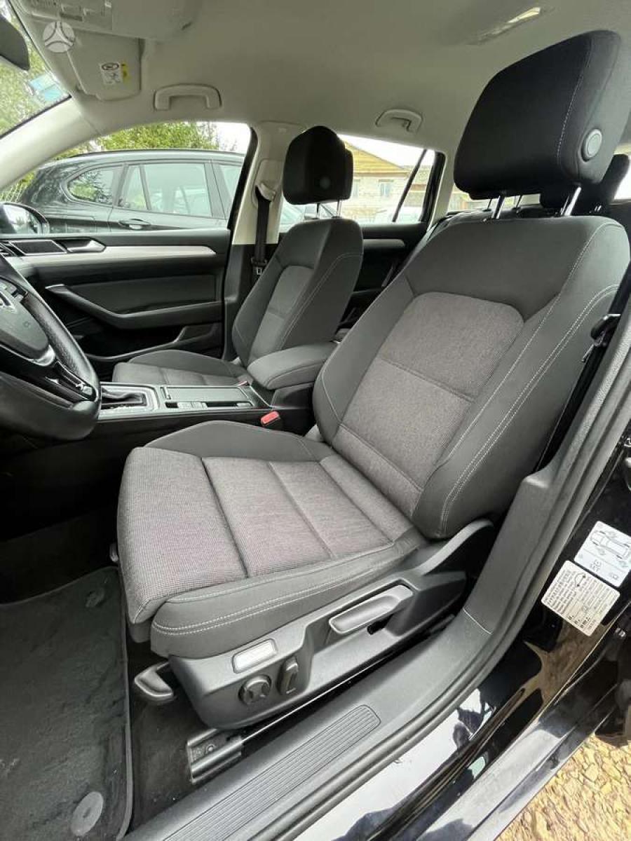 Black Volkswagen Passat 2019 in Kaunas, with an engine capacity of 1.97 L and mileage of 193 thousand km for 12000 €, photo 16 on AUTOMOTO.COM.LV