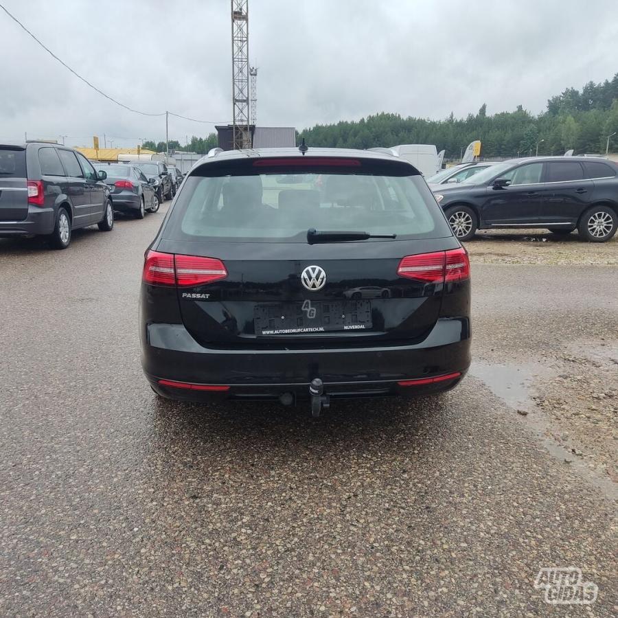 Black Volkswagen Passat 2019 in Vilnius, with an engine capacity of 1.50 L and mileage of 228 thousand km for 8500 €, photo 8 on AUTOMOTO.COM.LV