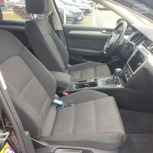Black Volkswagen Passat 2019 in Vilnius, with an engine capacity of 1.50 L and mileage of 228 thousand km for 8500 €, photo 10 on AUTOMOTO.COM.LV
