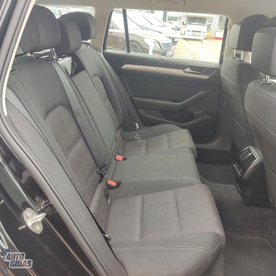 Black Volkswagen Passat 2019 in Vilnius, with an engine capacity of 1.50 L and mileage of 228 thousand km for 8500 €, photo 11 on AUTOMOTO.COM.LV