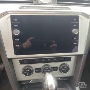 Black Volkswagen Passat 2019 in Vilnius, with an engine capacity of 1.50 L and mileage of 228 thousand km for 8500 €, photo 18 on AUTOMOTO.COM.LV