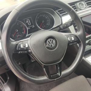 Black Volkswagen Passat 2019 in Vilnius, with an engine capacity of 1.50 L and mileage of 228 thousand km for 8500 €, photo 20 on AUTOMOTO.COM.LV