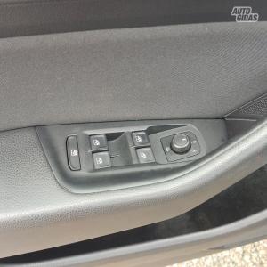 Black Volkswagen Passat 2019 in Vilnius, with an engine capacity of 1.50 L and mileage of 228 thousand km for 8500 €, photo 22 on AUTOMOTO.COM.LV