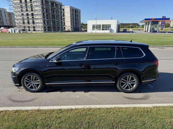 Black Volkswagen Passat 2019 in Klaipeda, with an engine capacity of 1.97 L and mileage of 302 thousand km for 13200 €, photo 7 on AUTOMOTO.COM.LV