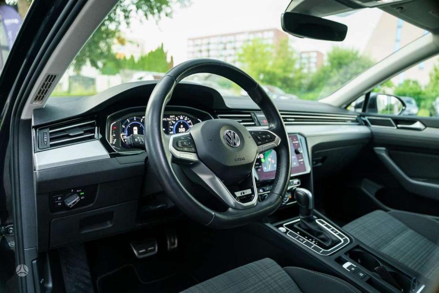 Melns Volkswagen Passat 2019 Viļņa, ar dzinēja tilpumu 1.50 L un nobraukumu 180 tūkst. km par 13500 €, foto 16 vietnē AUTOMOTO.COM.LV