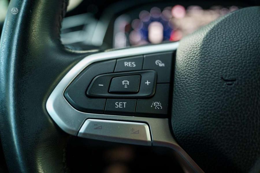Melns Volkswagen Passat 2019 Viļņa, ar dzinēja tilpumu 1.50 L un nobraukumu 180 tūkst. km par 13500 €, foto 25 vietnē AUTOMOTO.COM.LV