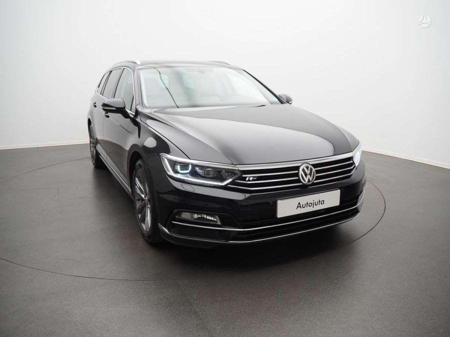 Black Volkswagen Passat 2019 in Vilnius, with an engine capacity of 1.80 L and mileage of 173 thousand km for 14300 €, photo 4 on AUTOMOTO.COM.LV
