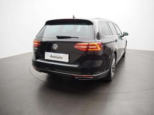 Black Volkswagen Passat 2019 in Vilnius, with an engine capacity of 1.80 L and mileage of 173 thousand km for 14300 €, photo 5 on AUTOMOTO.COM.LV
