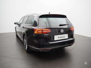 Black Volkswagen Passat 2019 in Vilnius, with an engine capacity of 1.80 L and mileage of 173 thousand km for 14300 €, photo 7 on AUTOMOTO.COM.LV