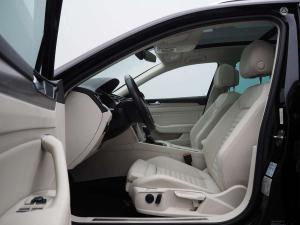 Black Volkswagen Passat 2019 in Vilnius, with an engine capacity of 1.80 L and mileage of 173 thousand km for 14300 €, photo 9 on AUTOMOTO.COM.LV