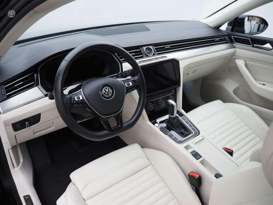 Black Volkswagen Passat 2019 in Vilnius, with an engine capacity of 1.80 L and mileage of 173 thousand km for 14300 €, photo 10 on AUTOMOTO.COM.LV