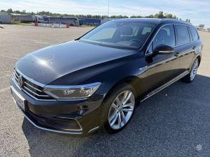 Melns Volkswagen Passat 2019 Viļņa, ar dzinēja tilpumu 1.40 L un nobraukumu 225 tūkst. km par 11650 €, foto  vietnē AUTOMOTO.COM.LV