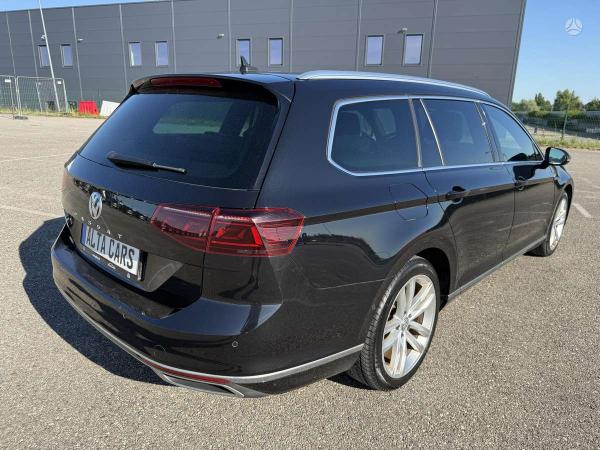 Black Volkswagen Passat 2019 in Vilnius, with an engine capacity of 1.40 L and mileage of 225 thousand km for 11650 €, photo 3 on AUTOMOTO.COM.LV