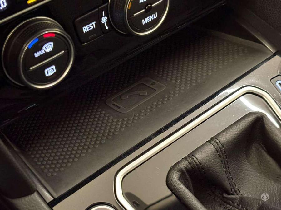 Melns Volkswagen Passat 2019 Marijampole, ar dzinēja tilpumu 1.97 L un nobraukumu 278 tūkst. km par 13500 €, foto 17 vietnē AUTOMOTO.COM.LV