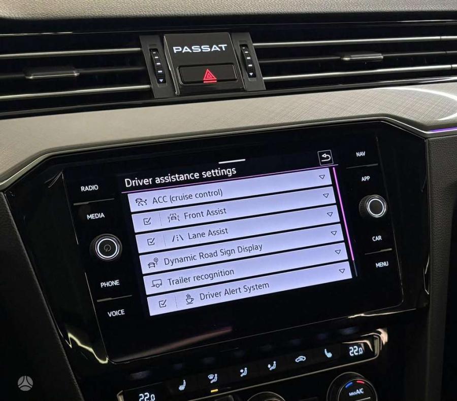 Melns Volkswagen Passat 2019 Marijampole, ar dzinēja tilpumu 1.97 L un nobraukumu 278 tūkst. km par 13500 €, foto 18 vietnē AUTOMOTO.COM.LV