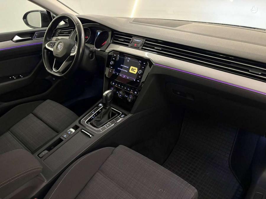 Melns Volkswagen Passat 2019 Marijampole, ar dzinēja tilpumu 1.97 L un nobraukumu 278 tūkst. km par 13500 €, foto 25 vietnē AUTOMOTO.COM.LV