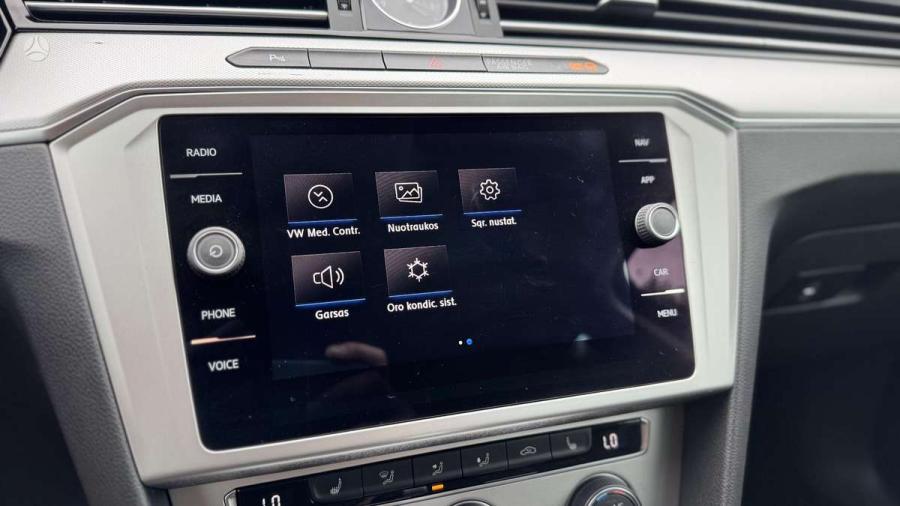 Melns Volkswagen Passat 2019 Telšiai, ar dzinēja tilpumu 1.97 L un nobraukumu 180 tūkst. km par 12800 €, foto 26 vietnē AUTOMOTO.COM.LV