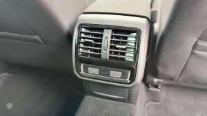 Melns Volkswagen Passat 2019 Telšiai, ar dzinēja tilpumu 1.97 L un nobraukumu 180 tūkst. km par 12800 €, foto 29 vietnē AUTOMOTO.COM.LV