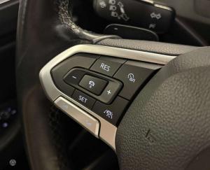 Black Volkswagen Passat 2019 in Marijampole, with an engine capacity of 1.97 L and mileage of 175 thousand km for 16850 €, photo 9 on AUTOMOTO.COM.LV