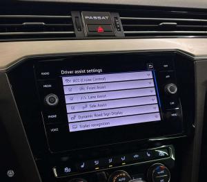 Black Volkswagen Passat 2019 in Marijampole, with an engine capacity of 1.97 L and mileage of 175 thousand km for 16850 €, photo 15 on AUTOMOTO.COM.LV