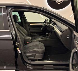 Black Volkswagen Passat 2019 in Marijampole, with an engine capacity of 1.97 L and mileage of 175 thousand km for 16850 €, photo 18 on AUTOMOTO.COM.LV