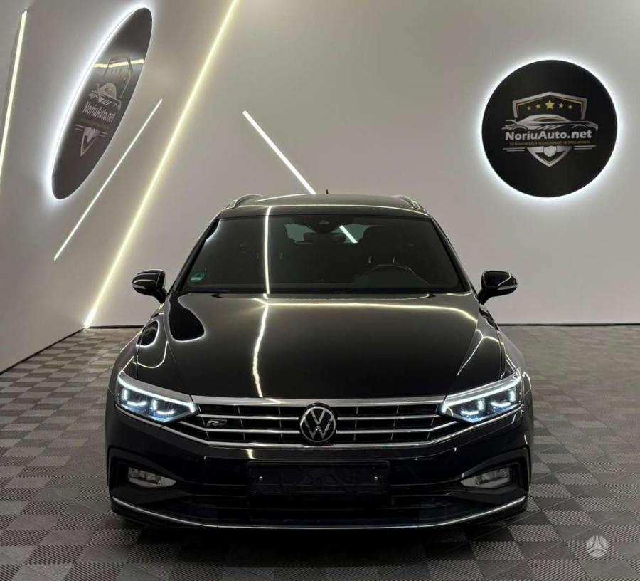 Black Volkswagen Passat 2019 in Marijampole, with an engine capacity of 1.97 L and mileage of 175 thousand km for 16850 €, photo 35 on AUTOMOTO.COM.LV