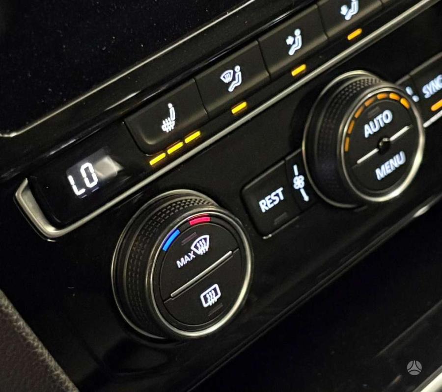 Melns Volkswagen Passat 2019 Marijampole, ar dzinēja tilpumu 1.60 L un nobraukumu 208 tūkst. km par 14750 €, foto 17 vietnē AUTOMOTO.COM.LV