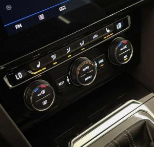 Melns Volkswagen Passat 2019 Marijampole, ar dzinēja tilpumu 1.60 L un nobraukumu 208 tūkst. km par 14750 €, foto 18 vietnē AUTOMOTO.COM.LV