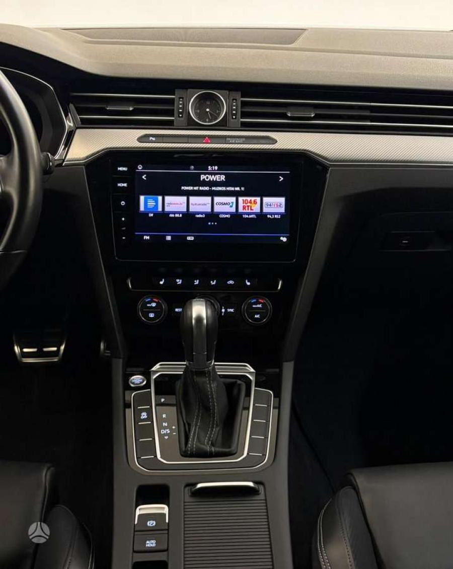 Melns Volkswagen Passat 2019 Marijampole, ar dzinēja tilpumu 1.60 L un nobraukumu 208 tūkst. km par 14750 €, foto 23 vietnē AUTOMOTO.COM.LV