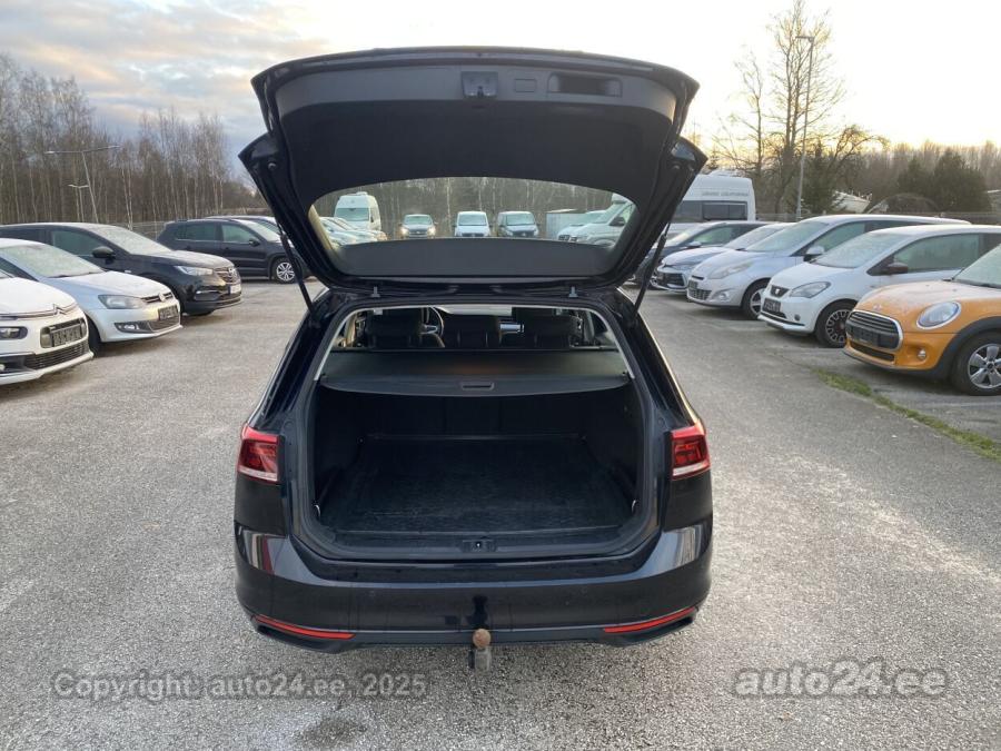 Melns Volkswagen Passat 2020 Viljandi, ar dzinēja tilpumu 2.00 L un nobraukumu 259 tūkst. km par 12990 €, foto 10 vietnē AUTOMOTO.COM.LV
