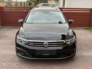 Black Volkswagen Passat 2020 in Siauliai, with an engine capacity of 1.40 L and mileage of 147 thousand km for 17190 €, photo  on AUTOMOTO.COM.LV