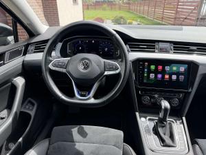 Black Volkswagen Passat 2020 in Siauliai, with an engine capacity of 1.40 L and mileage of 147 thousand km for 17190 €, photo 12 on AUTOMOTO.COM.LV