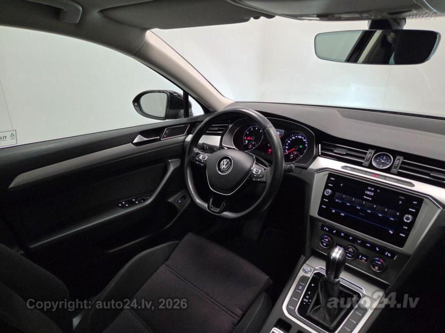 Black Volkswagen Passat 2020 in Tallinn, with an engine capacity of 1.50 L and mileage of 75 thousand km for 16900 €, photo 14 on AUTOMOTO.COM.LV