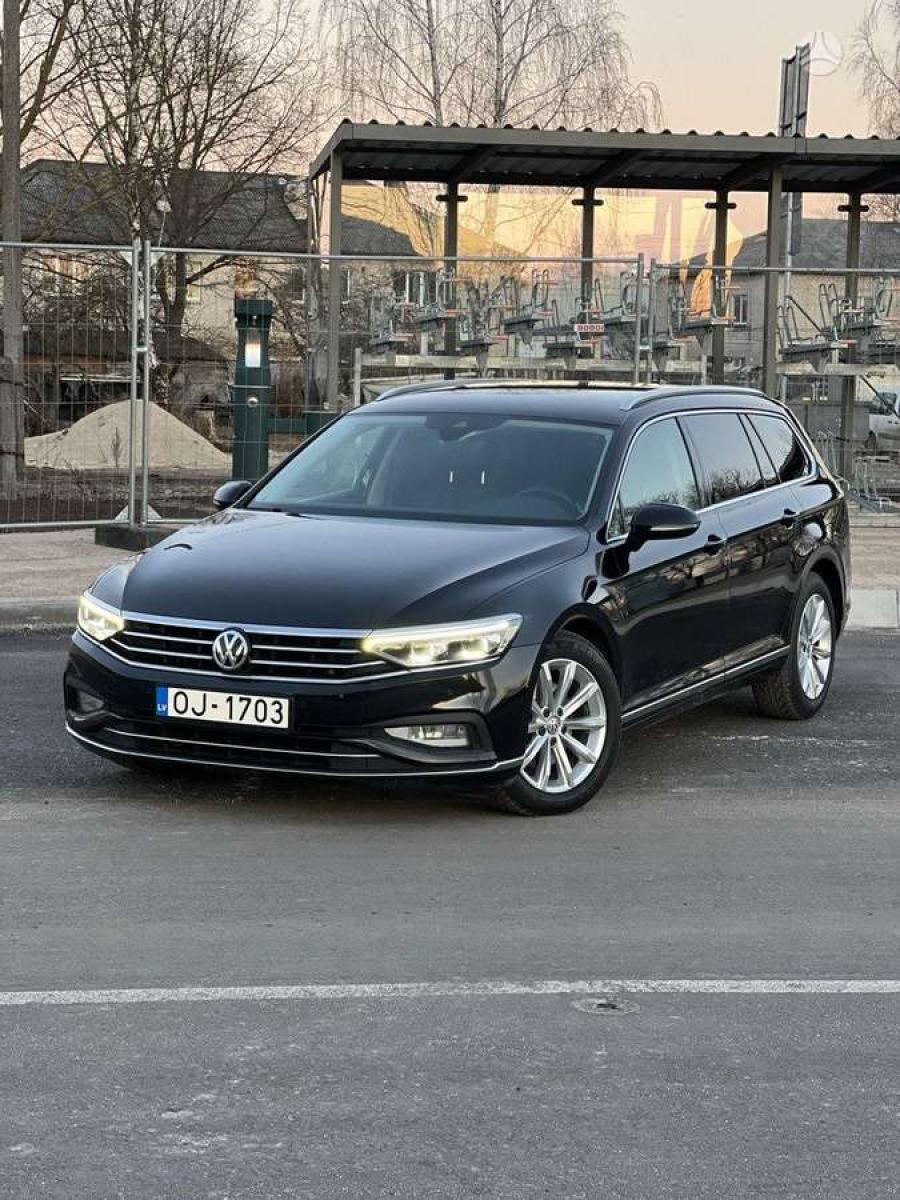 Black Volkswagen Passat 2020 in Riga, with an engine capacity of 1.97 L and mileage of 259 thousand km for 16350 €, photo 1 on AUTOMOTO.COM.LV