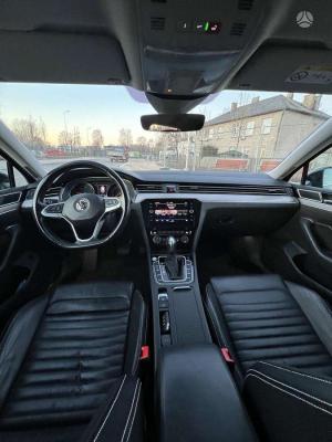 Black Volkswagen Passat 2020 in Riga, with an engine capacity of 1.97 L and mileage of 259 thousand km for 16350 €, photo 20 on AUTOMOTO.COM.LV